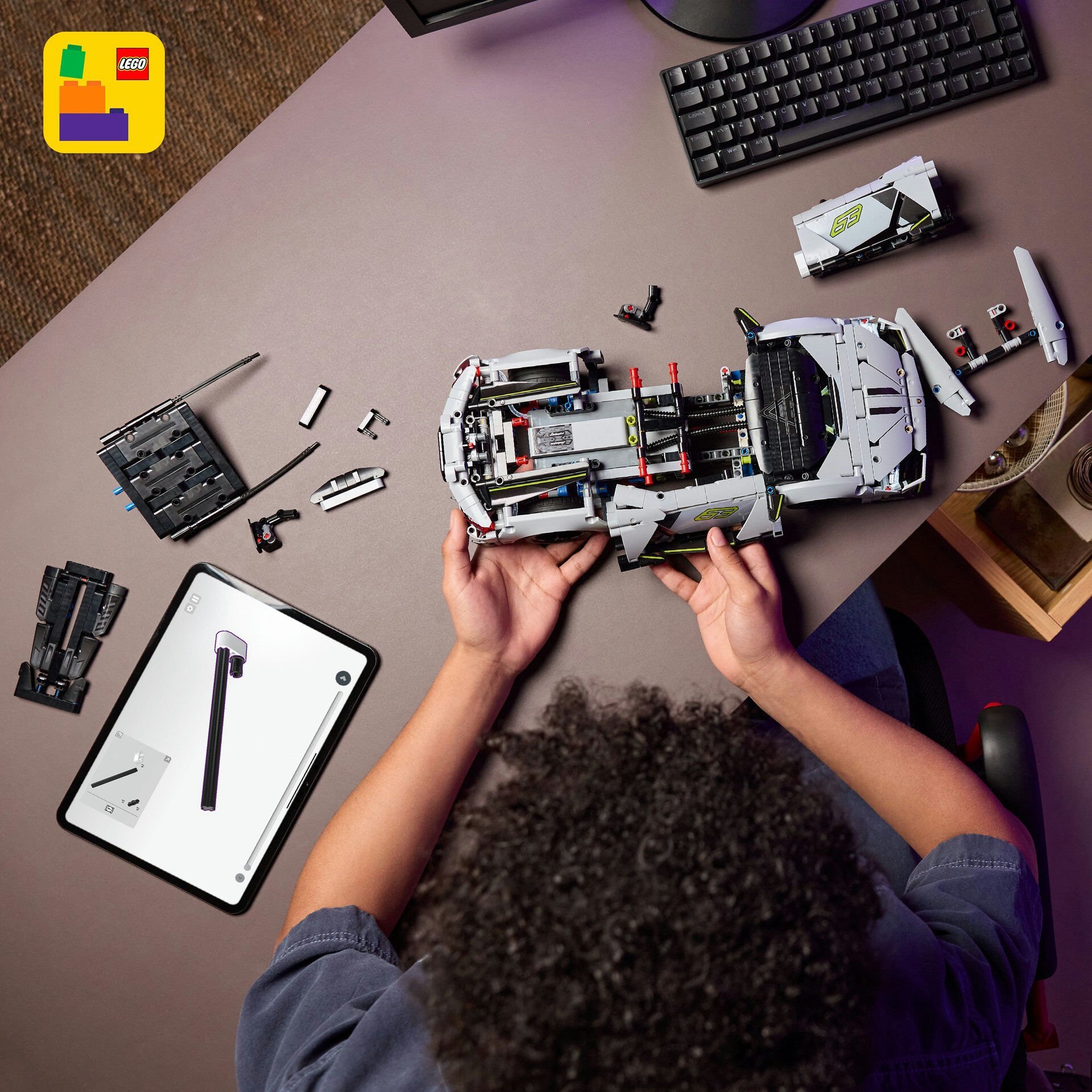 LEGO® Technic Lamborghini Revuelto Süper Spor Araba Seti STEM Yapım Oyuncağı 42214